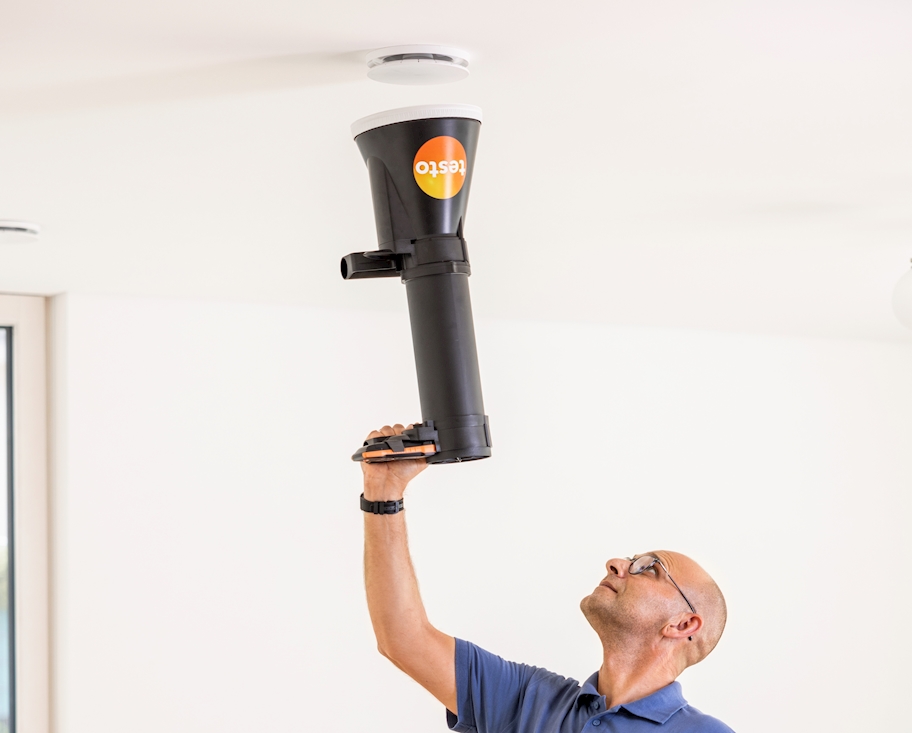 Testo 417 | Vane anemometer + hood kit 2 | BSRIA Instrument Solutions