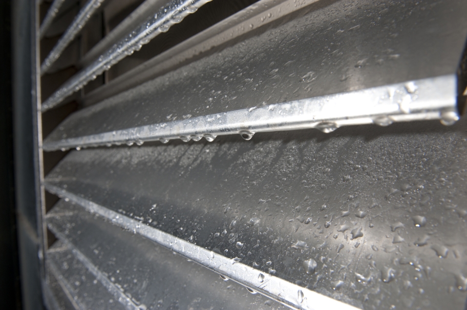 Weather louvres test for sand and rain louvre and air vents